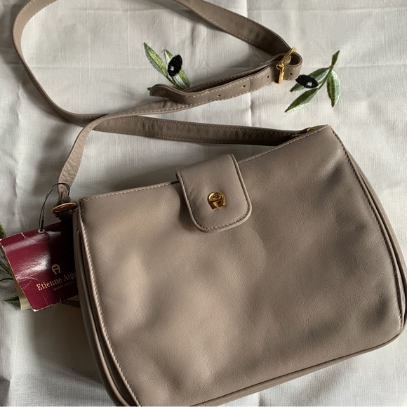 Etienne Aigner | Bags | Vintage Etienne Aigner Shoulder Bag Crossbody ...